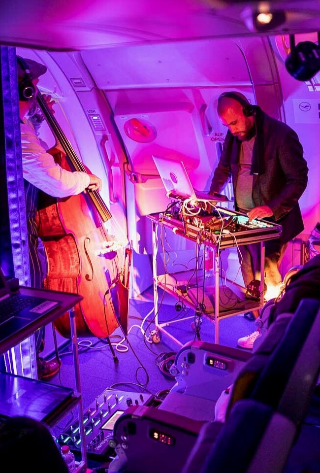 Lufthansa FlyingLab - The Travel Happiness